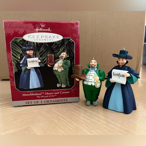 Hallmark | Holiday | Hallmark Keepsake Ornaments Munchkinland Mayor And ...